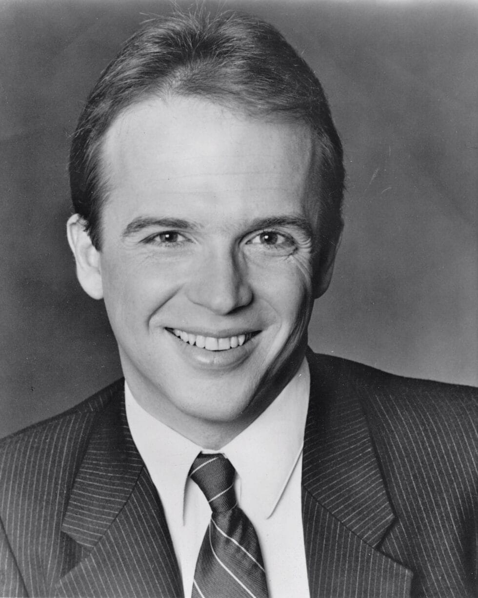 ABOUT MAC - Mac Huff